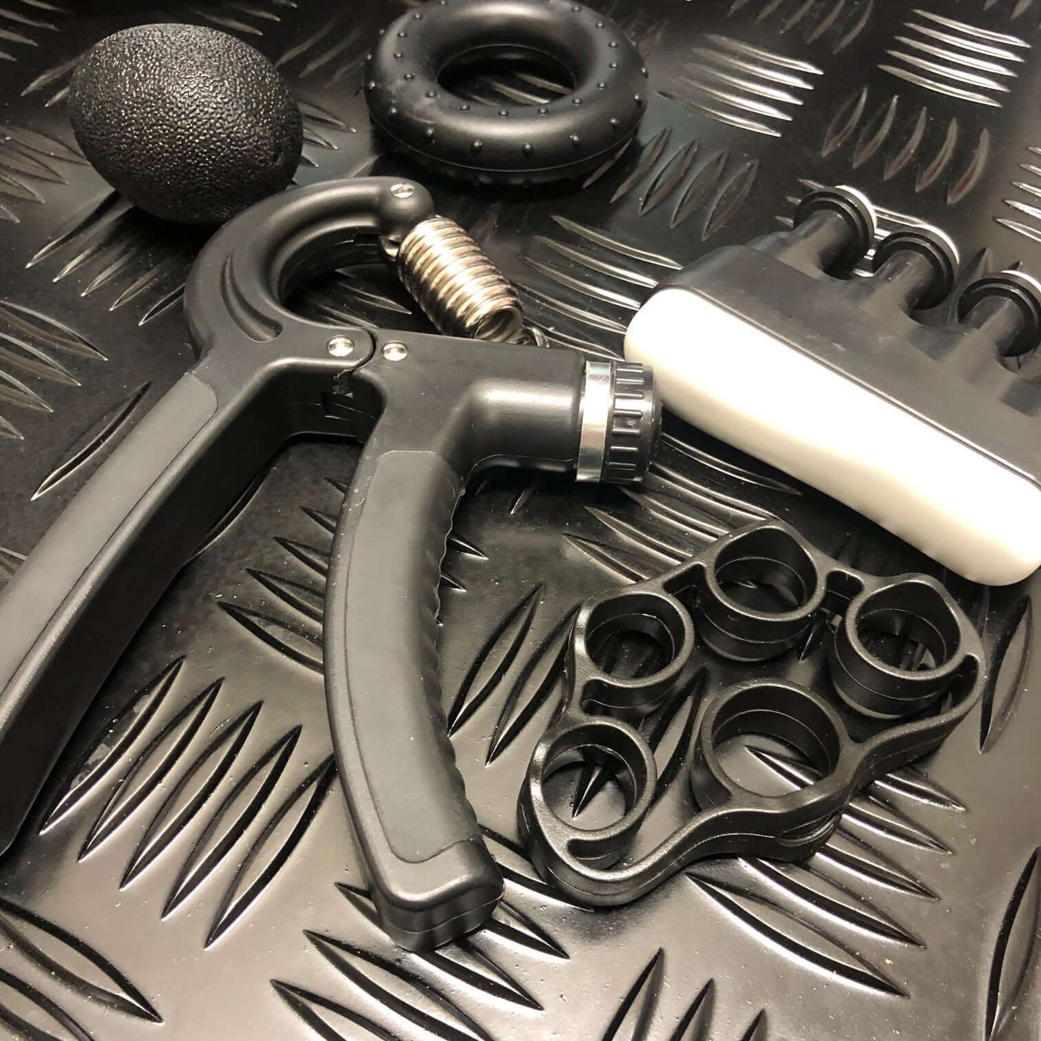 Hand Grip Set 5pc – Imagine If