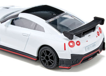 Siku 1579 Nissan GT-R Nismo – Imagine If