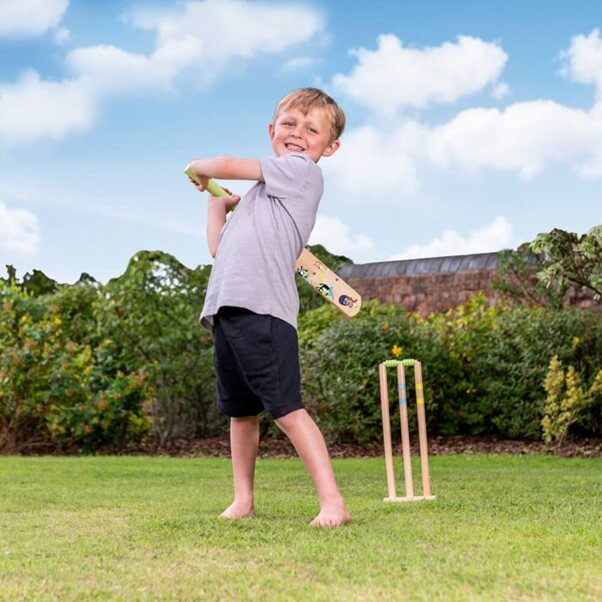Bluey Wooden Cricket Set – Imagine If