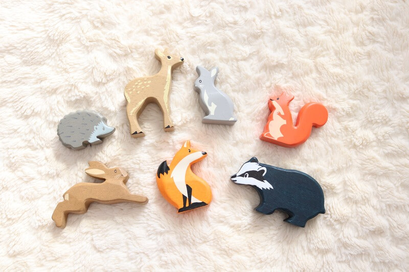 Tender Leaf Woodland Fallow Deer Wooden Figurine – Imagine If